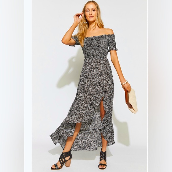 Francesca's Collections | Dresses | Nwt Francescas Floral Maxi Dress ...